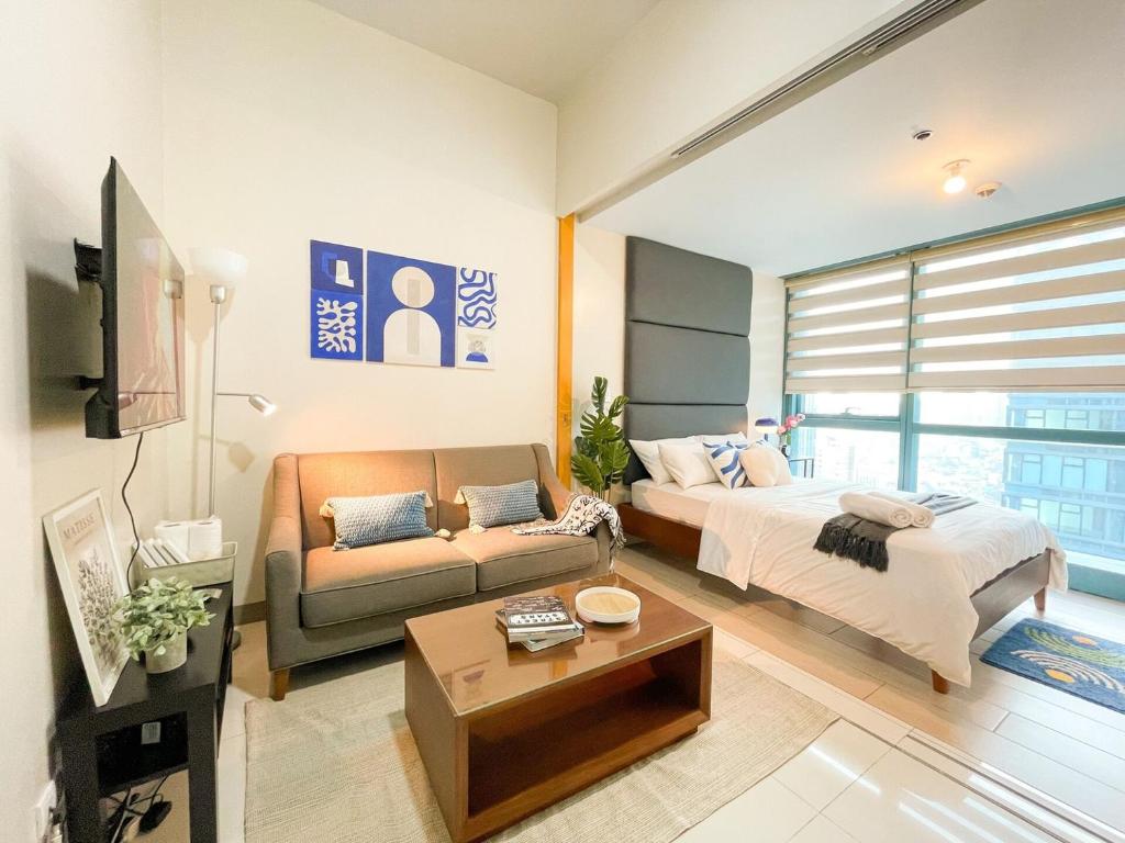 Sophisticated BGC Stay at Uptown Area #oursw30c2, Manila (updated ...