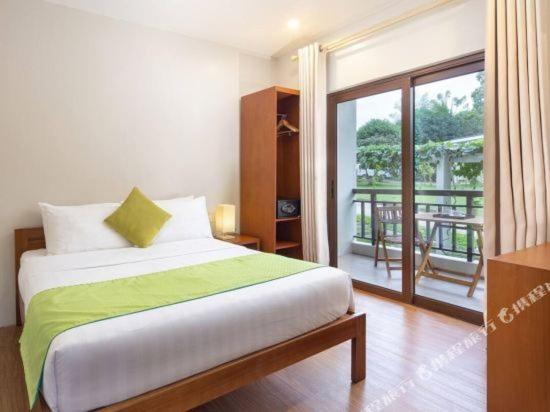 Solina Beach & Nature Resort, Carles (updated prices 2025)