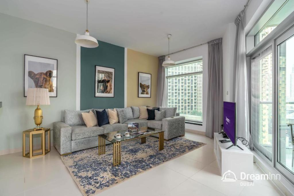 Dream Inn - 2BR in Lofts West Towers, Dubái (precios actualizados 2025)