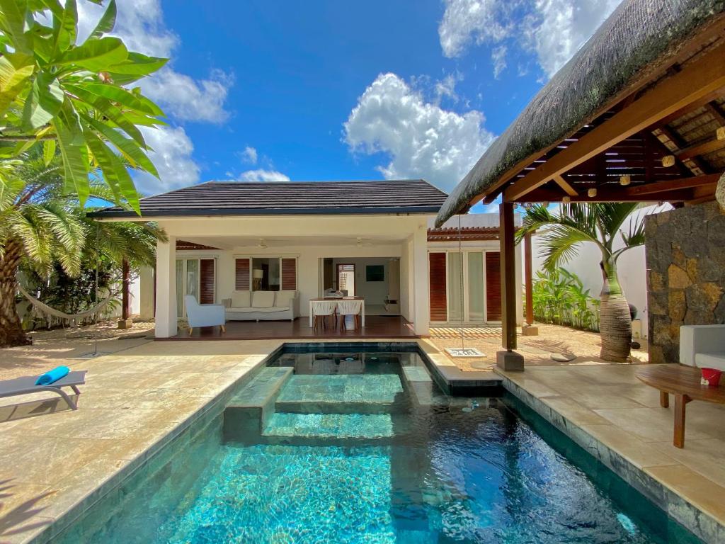 Stunning Villa with Private Pool, Grand Baie (updated prices 2026)