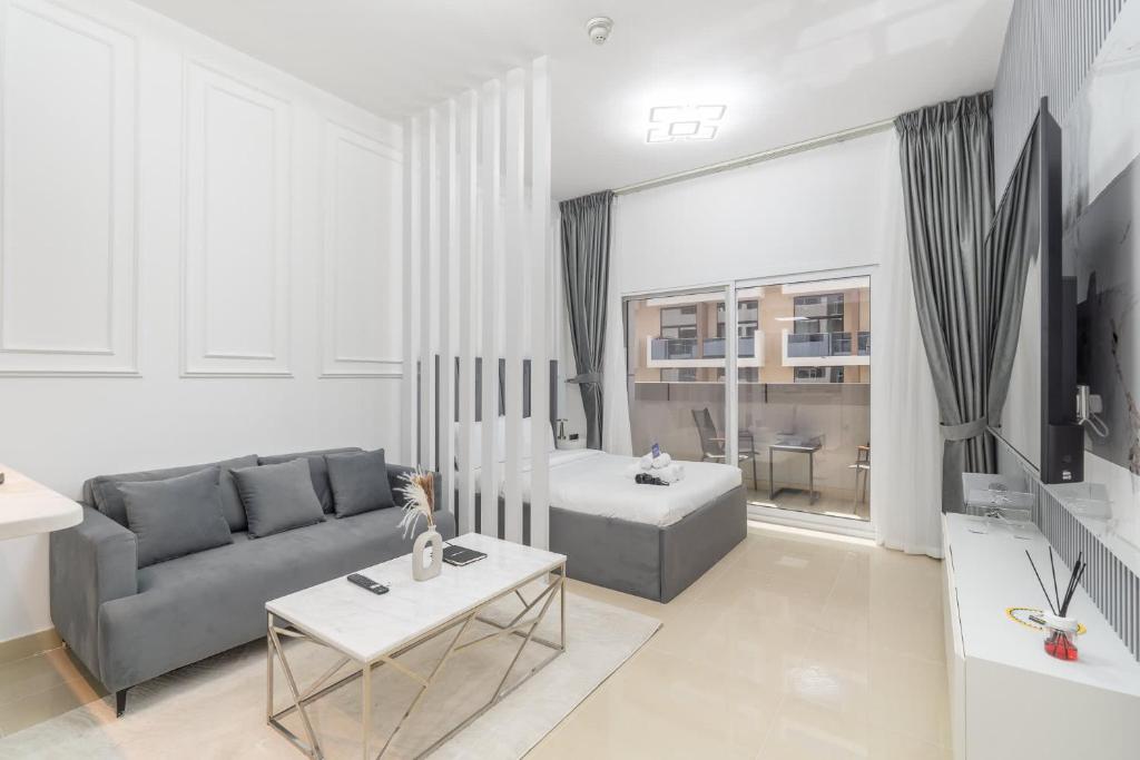 Elegant and Chic Studio in Uniestate Prime Tower, Dubai (updated prices ...