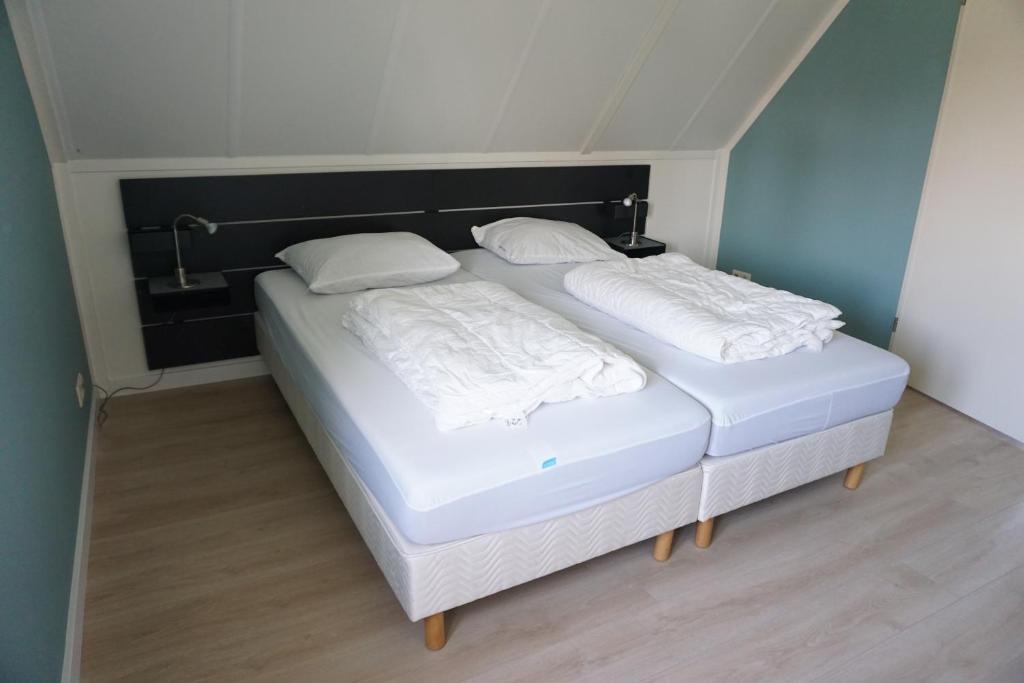 Kustverhuur Park Schoneveld Stern 228, gerenoveerd april 2025, Breskens ...