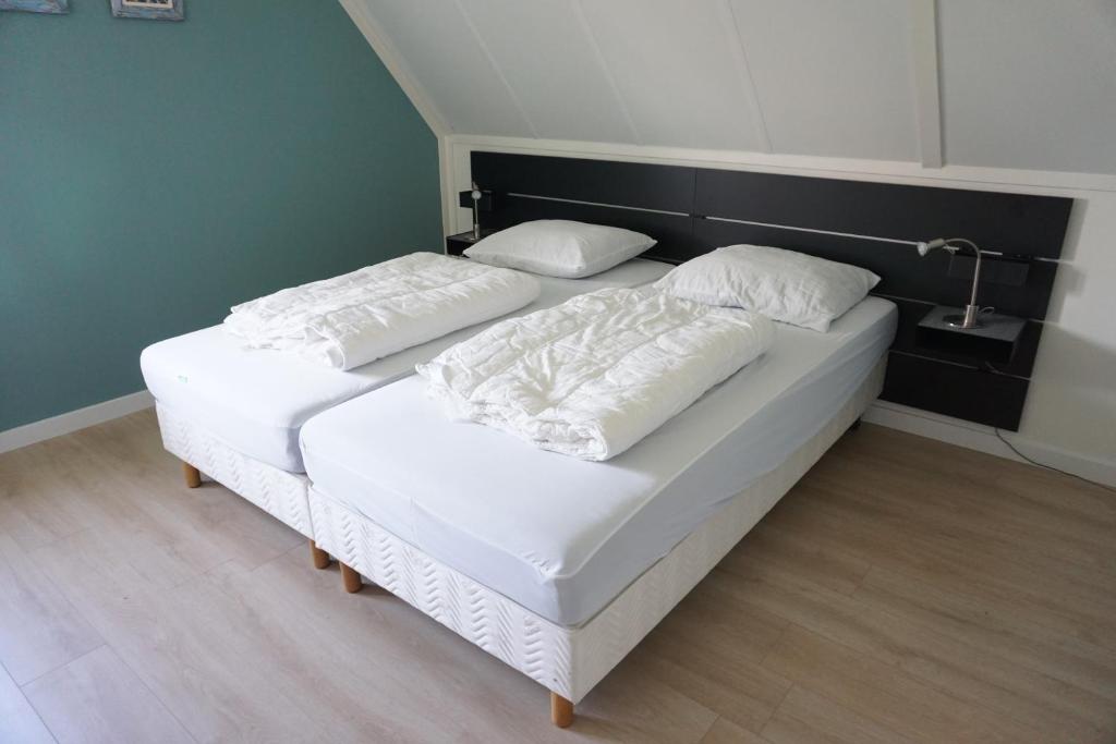 Kustverhuur Park Schoneveld Stern 228, gerenoveerd april 2025, Breskens ...