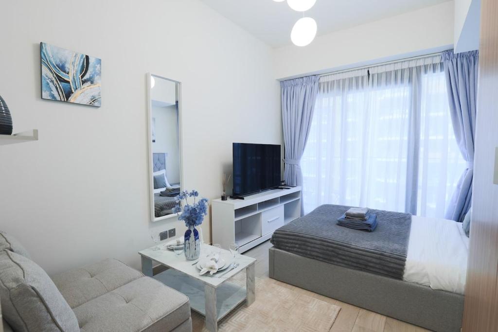 Lovely Studio in Azizi Riviera, Dubái (precios actualizados 2025)