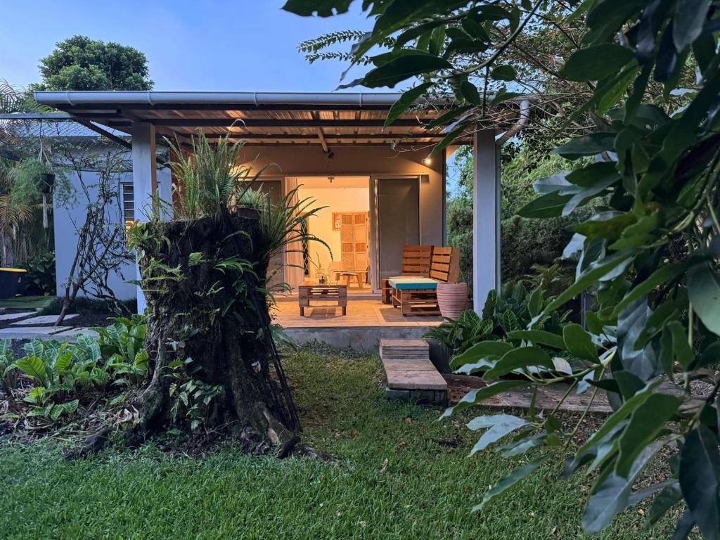 Tusti, Curepipe (updated prices 2025)