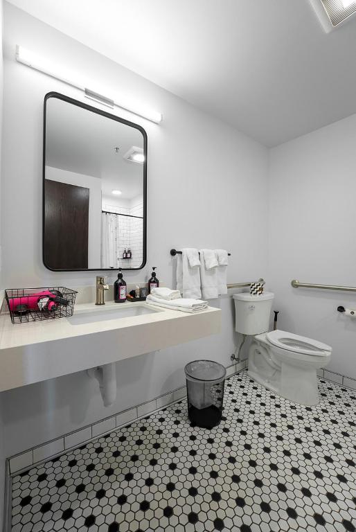 Brewhalla Hotel, Fargo (updated prices 2025)