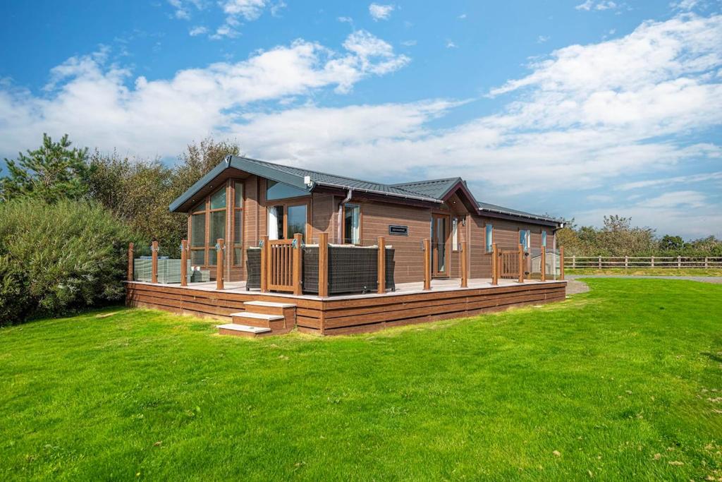 Stables 30, 3 Bed Luxury Lodge at Hafan y Mor, Pwllheli (updated prices ...