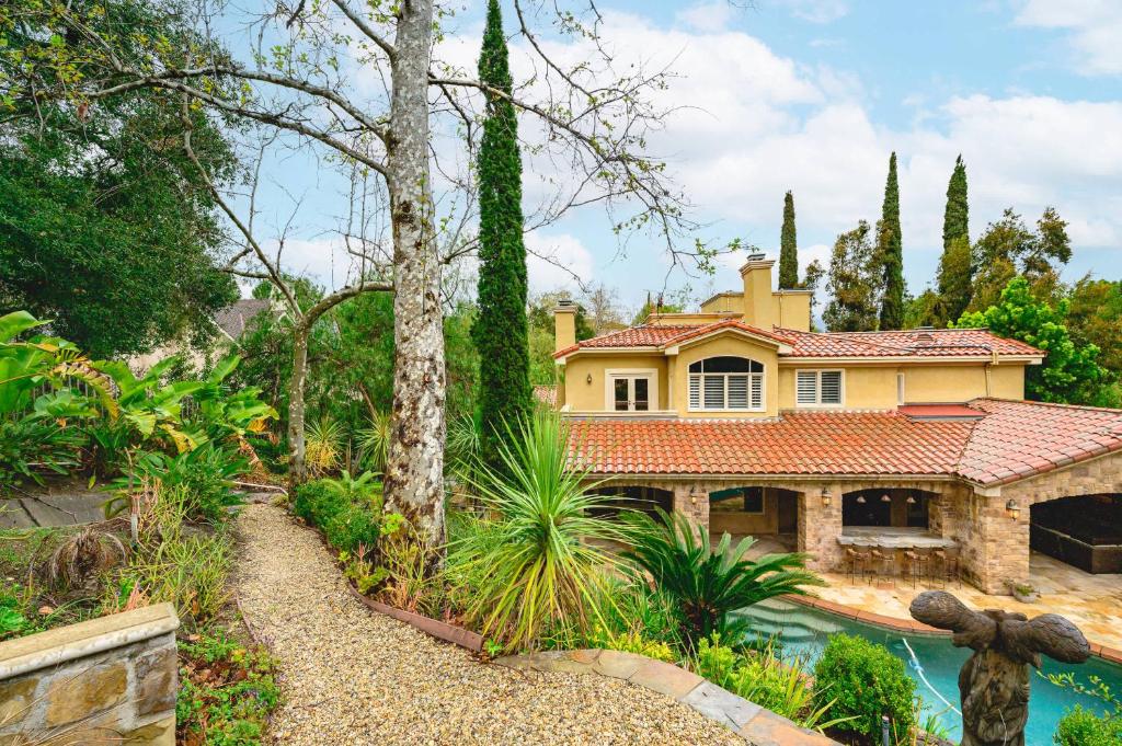Luxury Villa w Pool Garden & Outdoor Lounge, Coto De Caza (updated ...