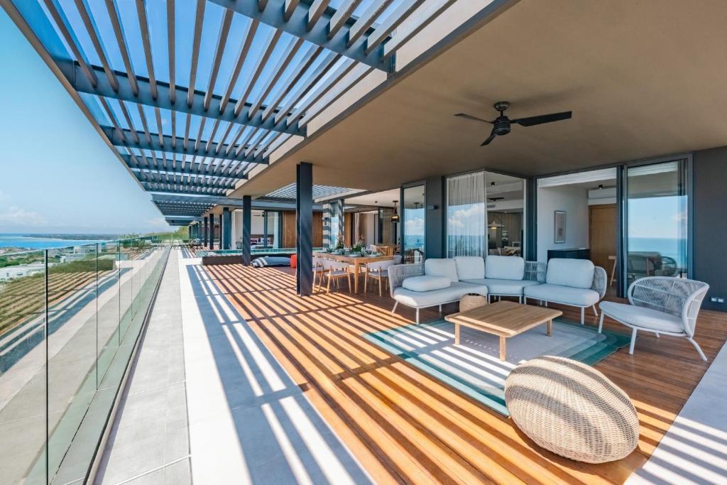 Legend Hill Resort and Spa, Rivière Noire (updated prices 2025)