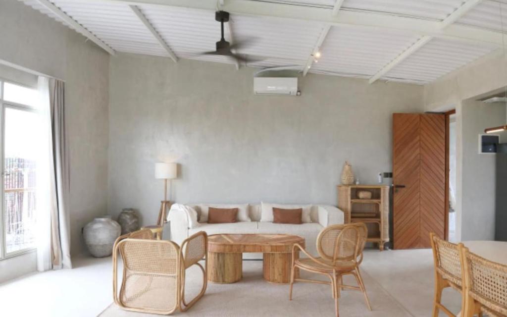 Minimalist loft, Canggu (updated prices 2026)