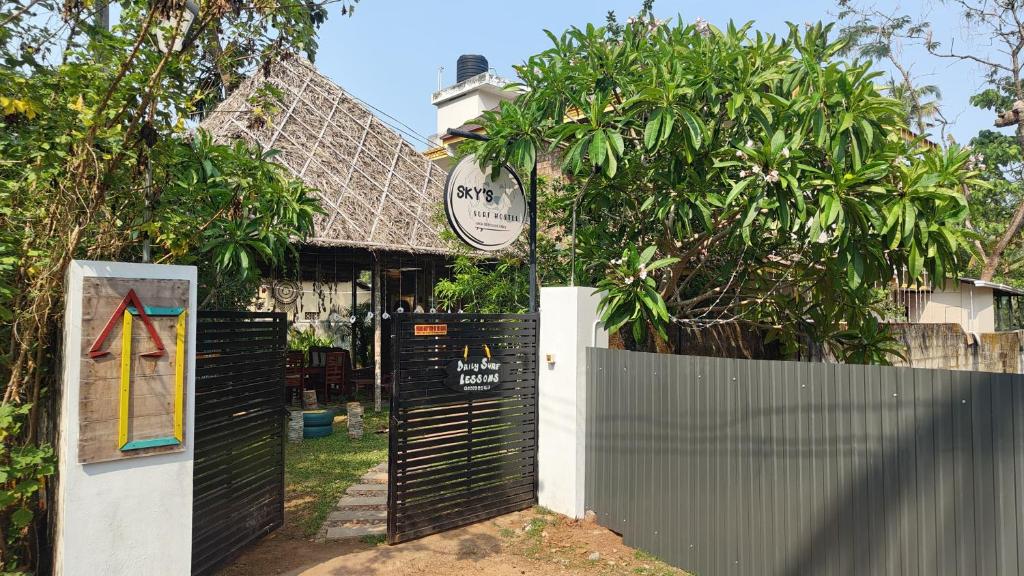 Sky's Surf Hostel, Varkala (updated prices 2026)