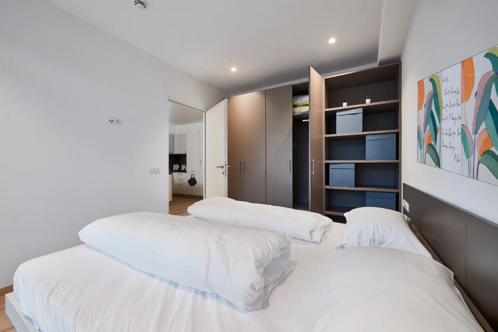 Ferrari Tower, Bolzano (prezzi aggiornati per il 2025)