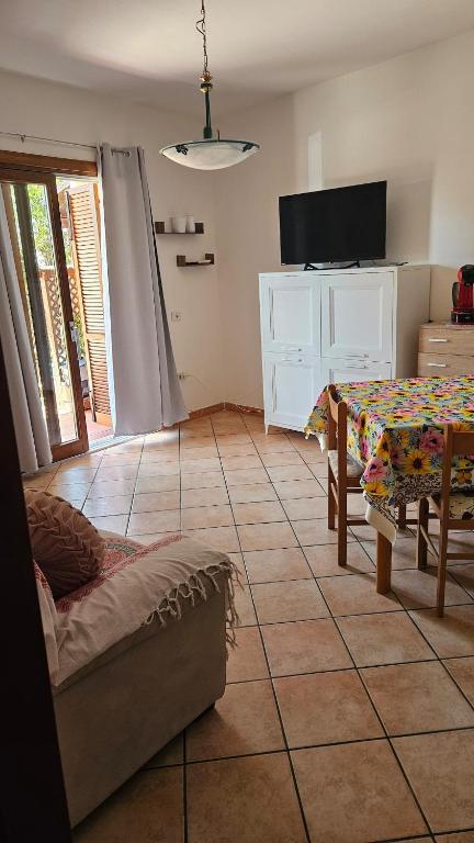 Manu House, Olbia (updated prices 2025)