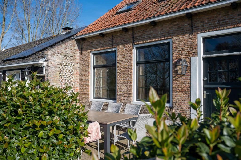 Groepswoning in hart van Zeeland 8 personen VP051, Oudelande (updated ...