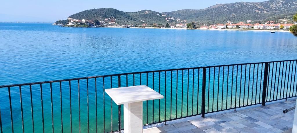 Sea Rock House, Volos (updated prices 2026)