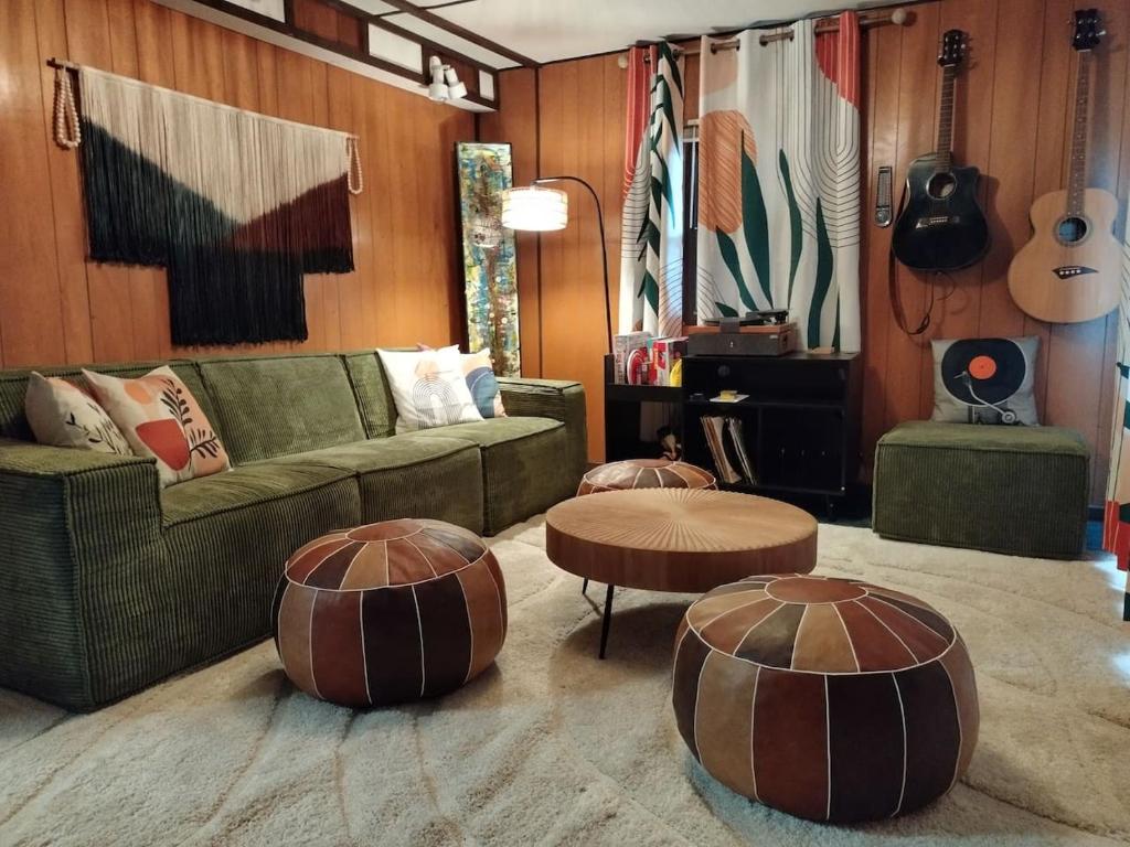 The Groovy Getaway close to James River, Trails, Big Island (updated prices 2026)