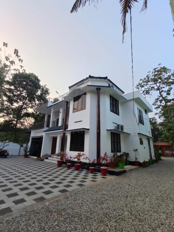 Rock Bottom Pool Villa, Varkala (updated prices 2025)