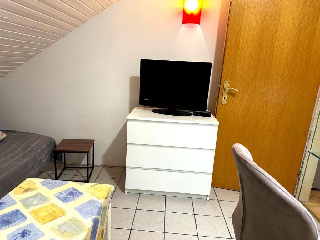 Ruhiges Apartment, Parkplätze & gute Anbindung City, Messe, Autobahn ...