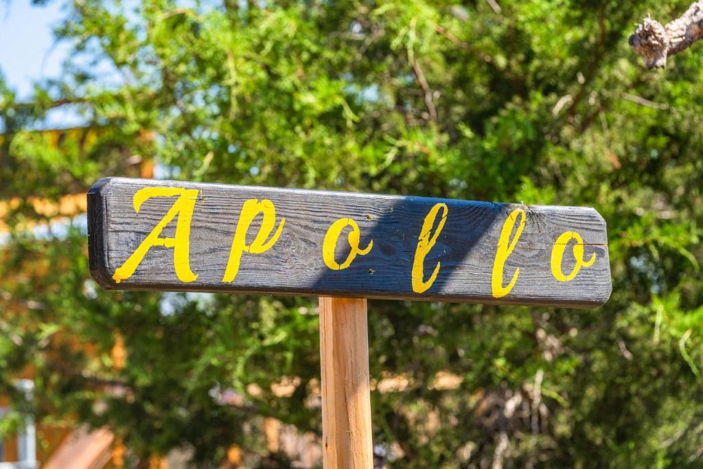 Apollo Treehouse Lux Hot tub Fredericksburg EV, Fredericksburg (updated ...