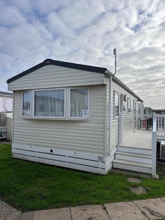 Whitstable Arizona, Seasalter (updated prices 2025)