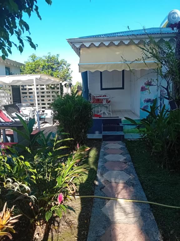 La Sainte Rosienne coco, Sainte-Rose (updated prices 2025)