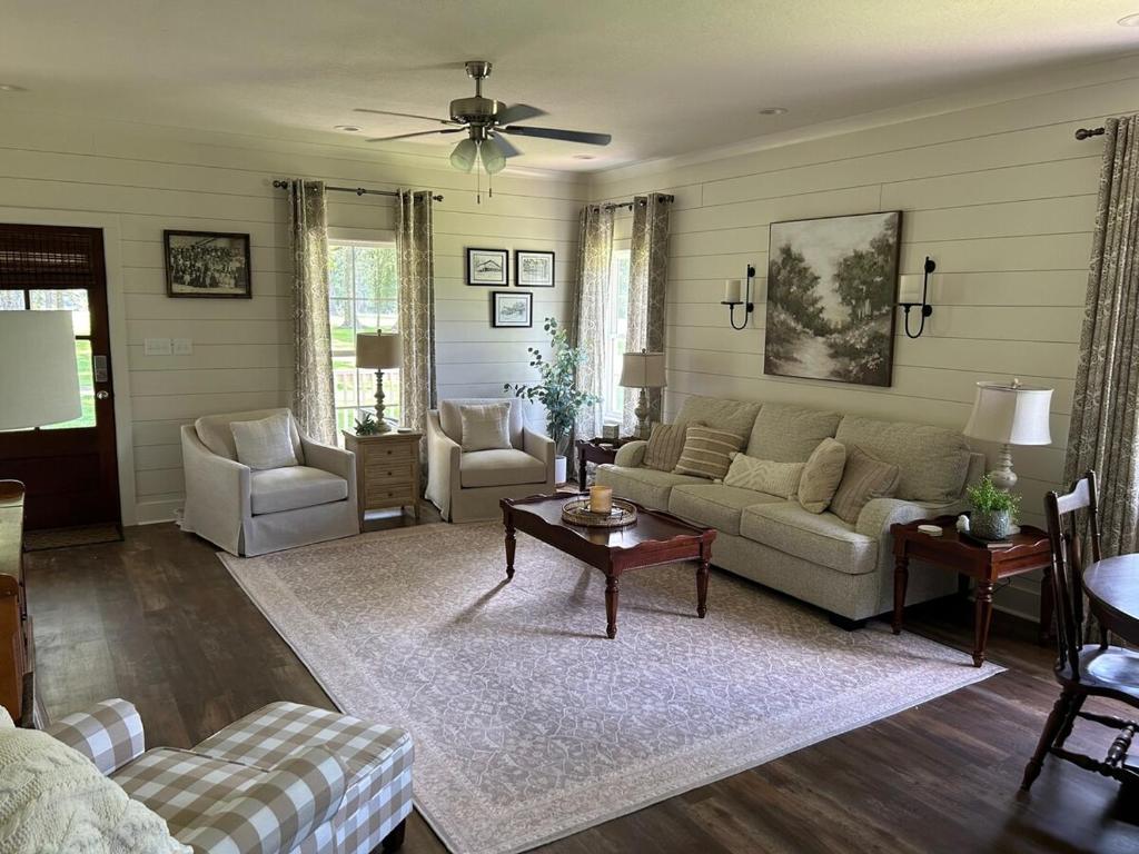 BB's Cottage, Petal (harga dikemas kini 2025)