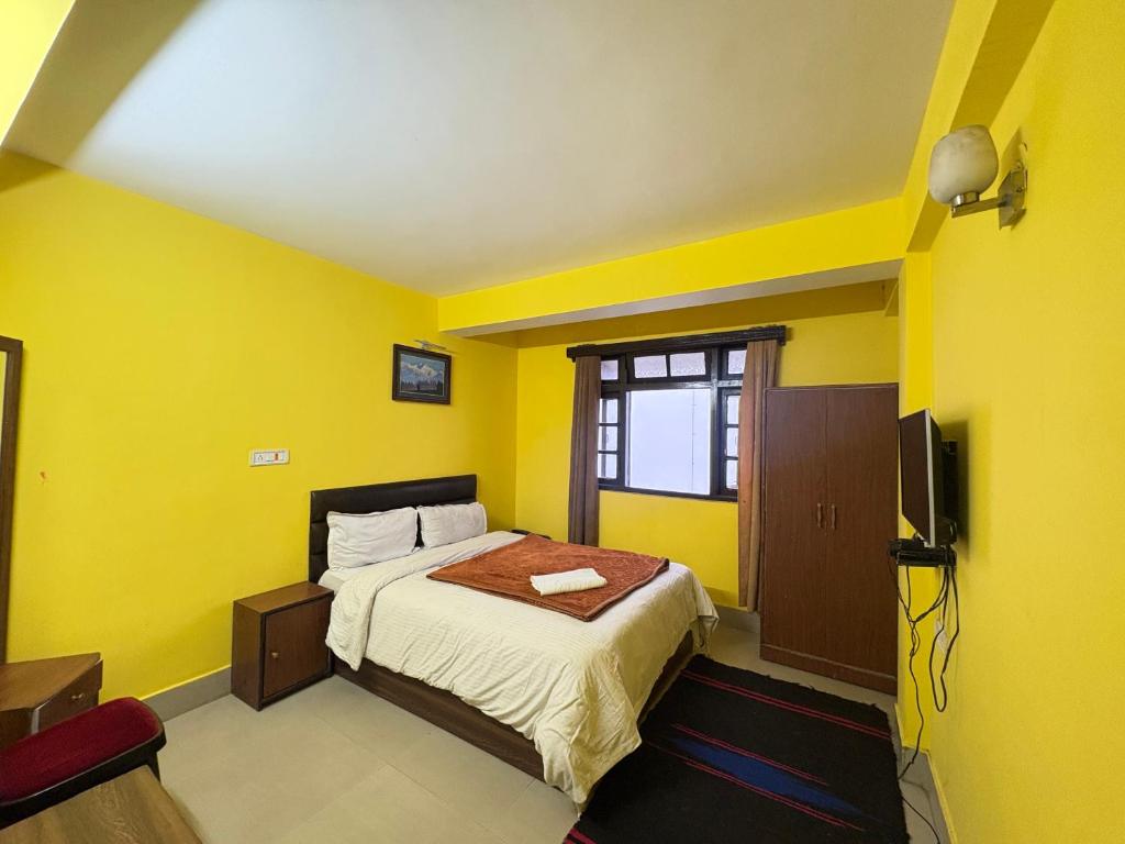 GRG Hotel Himalayan Residency Best View And Best Facility, Darjeeling ...