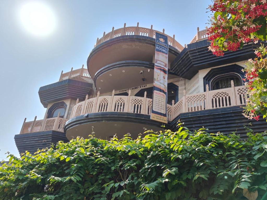 Naari Hotel & Home Stay, Mathura (updated prices 2025)