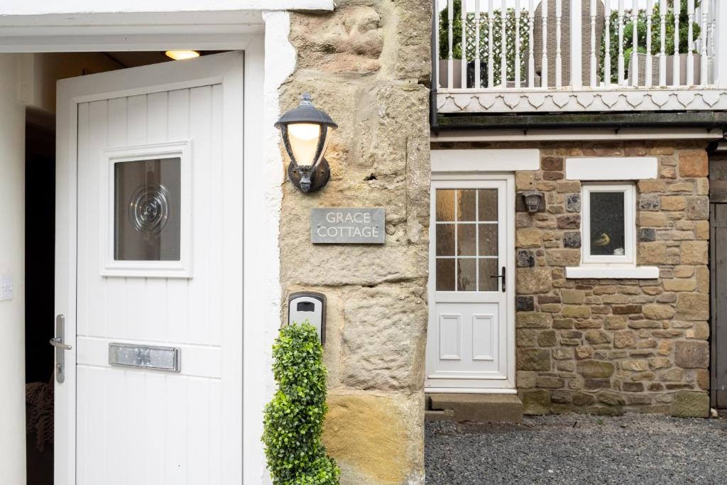 Northern Hideaways Grace Cottage, Seahouses, Seahouses (updated prices ...