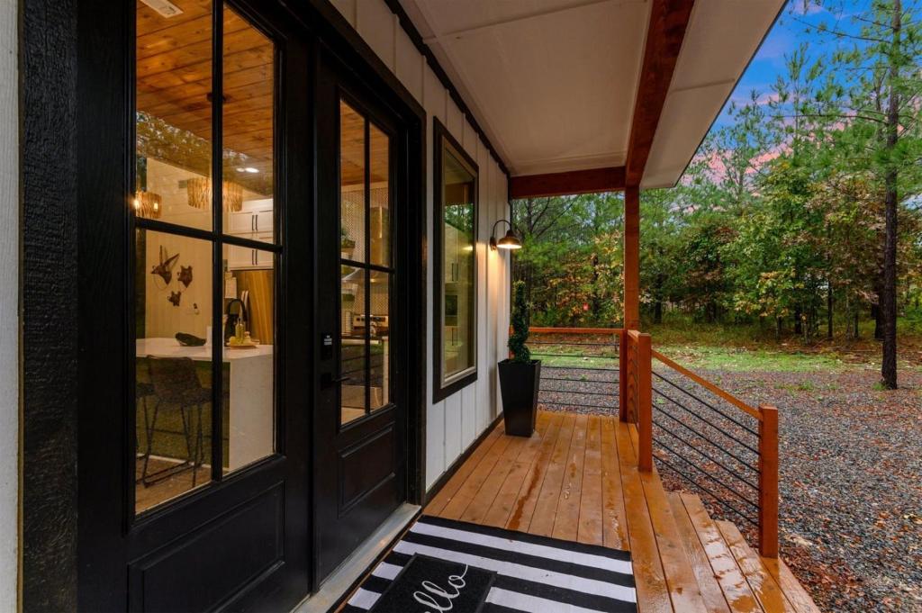 Freckled Fox, Stephens Gap (updated prices 2025)