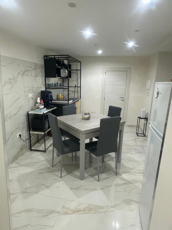 Civico Antico, Neapol (aktualizované ceny na rok 2025)