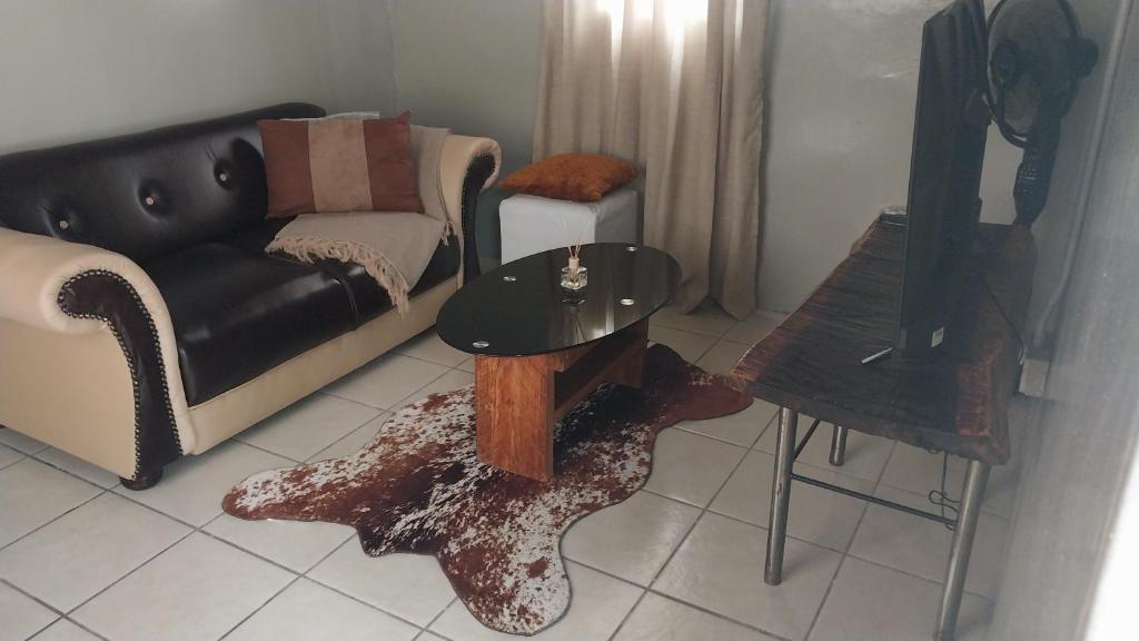 Botshelo clan apartments 1, Maun (updated prices 2026)