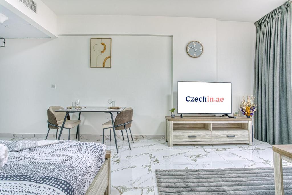 Luxury Studio with Marina View Al Hamra Village, Ras al Khaimah ...