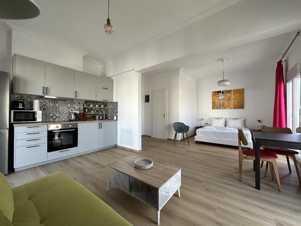 6th Floor Skyline View Studio 1 in Athens, Athens (updated prices 2025)