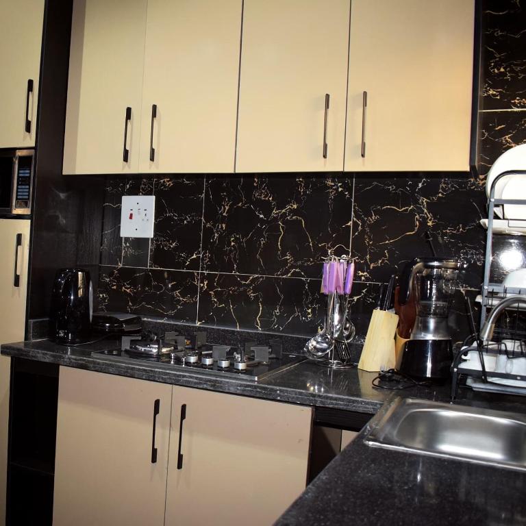 Amangee Luxury Apartments, Jimeta (updated prices 2025)