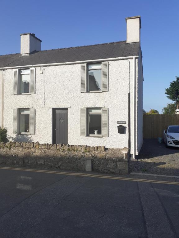 Gwenallt, Dwyran (updated prices 2026)