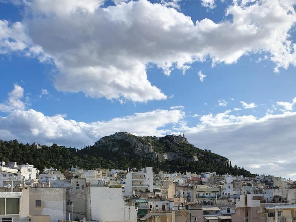 Penthouse! Best views Lycabetous & Parthenon ! EXARCHEIA, Athens ...