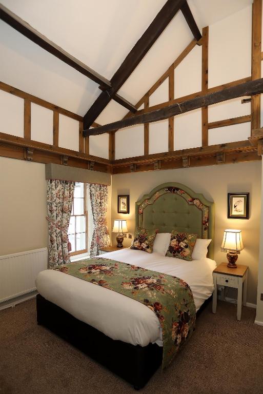 The Castle Of Brecon Hotel, Brecon, Powys - part of The Coaching Inn ...