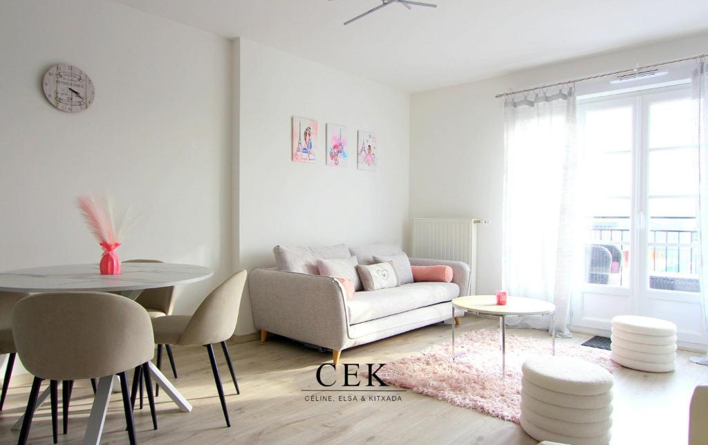 TERA2 - Charme de Disneyland Paris Vallée Village, Serris (updated ...