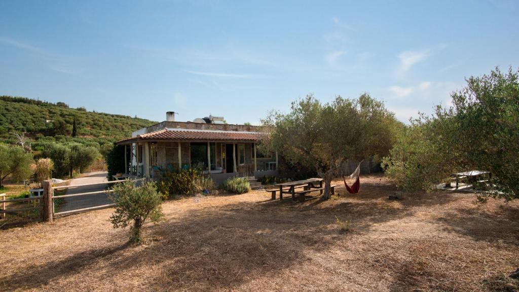 WHITE MOUNTAINS Nature Home, Arménoi (updated prices 2025)