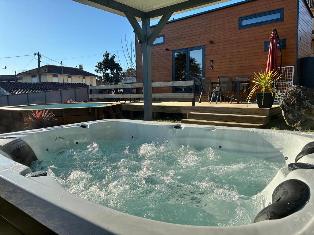 Sublime Tiny House avec piscine et jacuzzi privé près de Braga, Bico ...