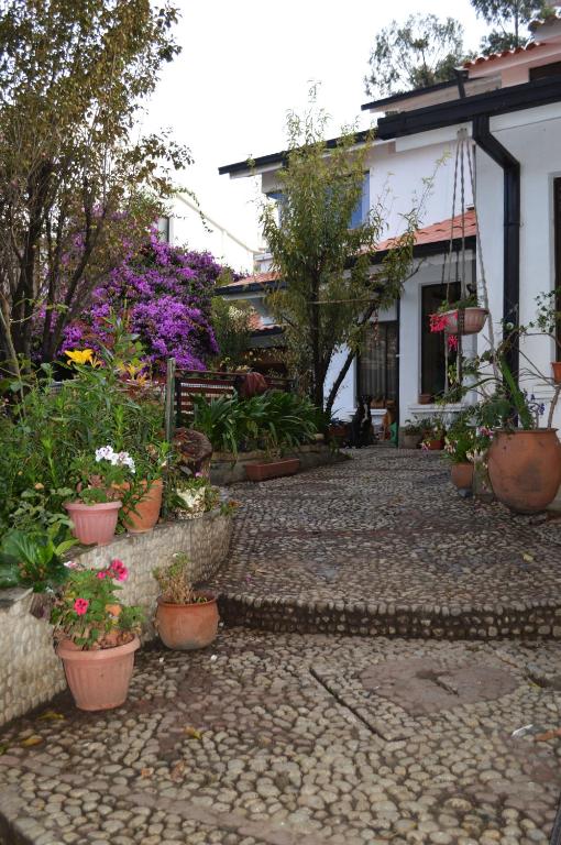 Casa en Obrajes, La Paz (precios actualizados 2026)
