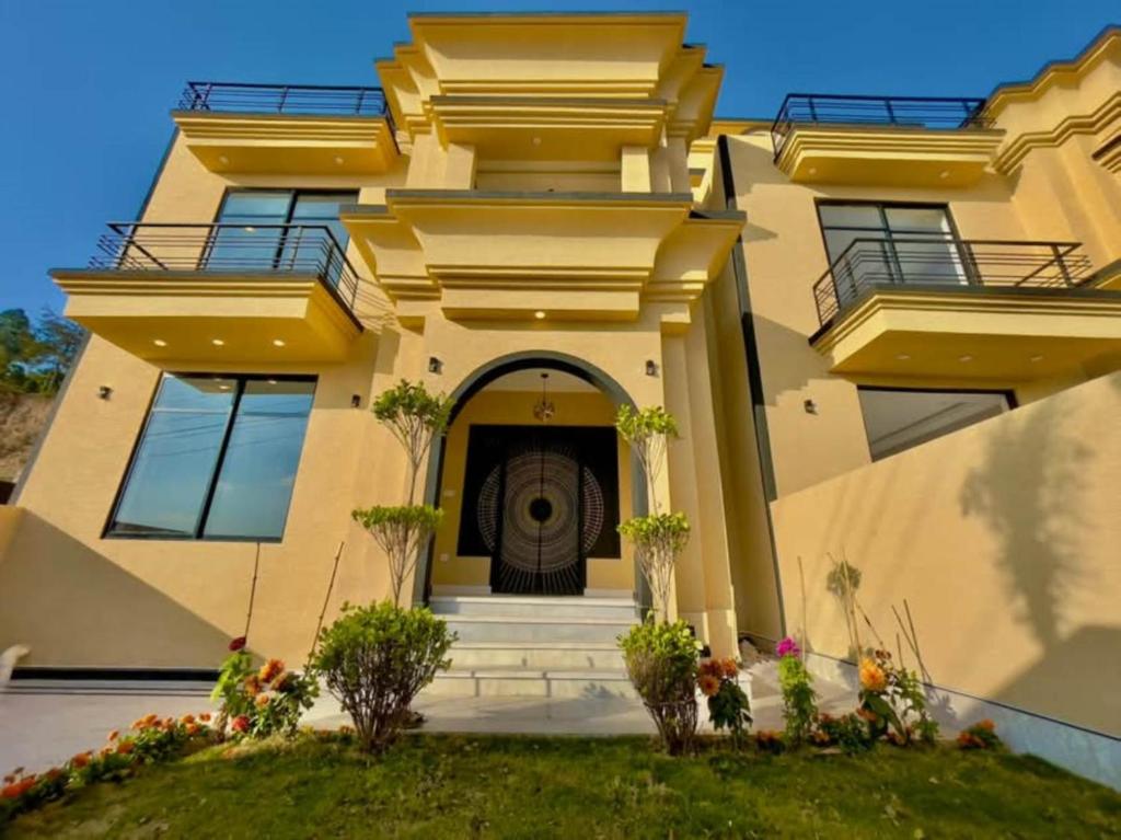 Spanish Villa Mirpur Azad Kashmir, Rachiāl (updated prices 2025)