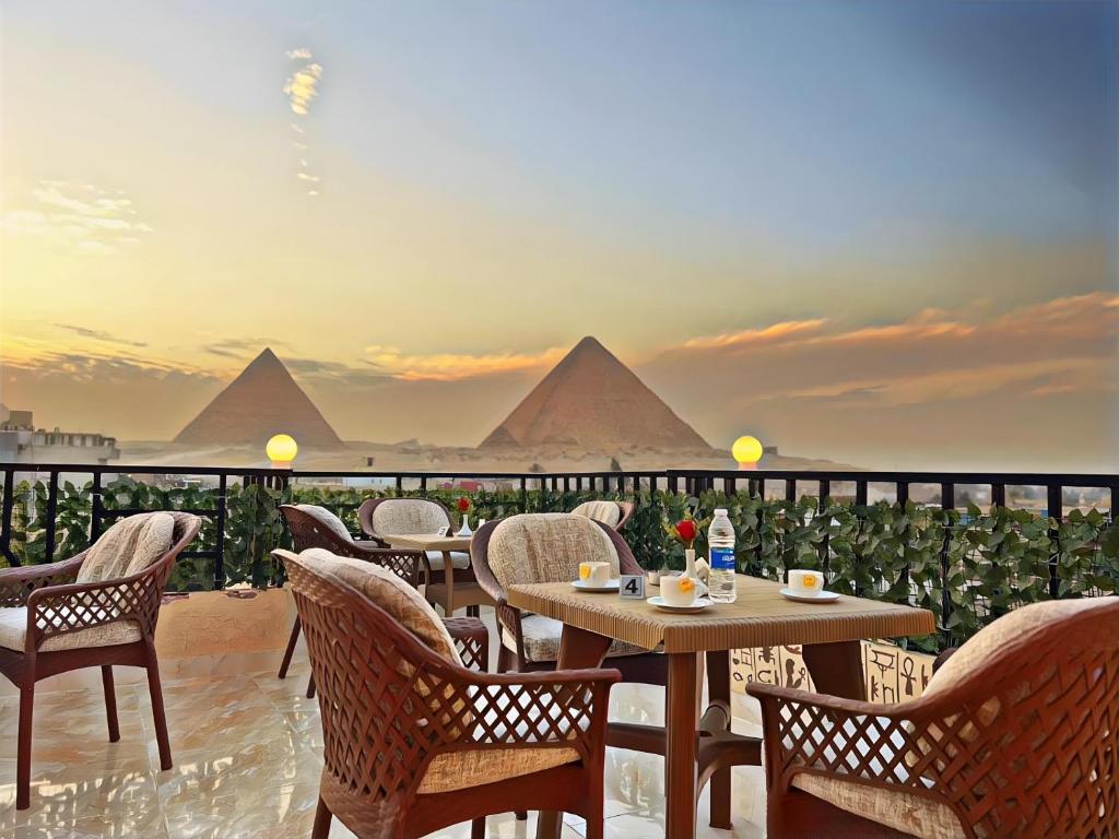 Pyramids Crypt Gate Way, Cairo (updated prices 2025)