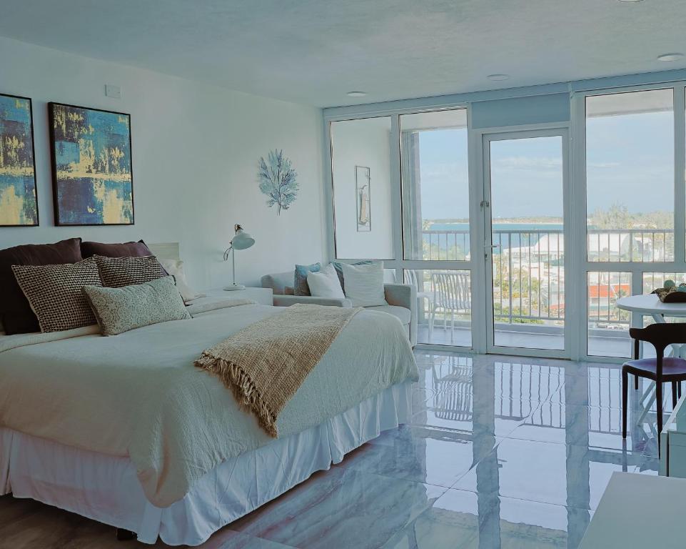 ESJ Exclusive Beachfront Condo, San Juan (updated prices 2026)