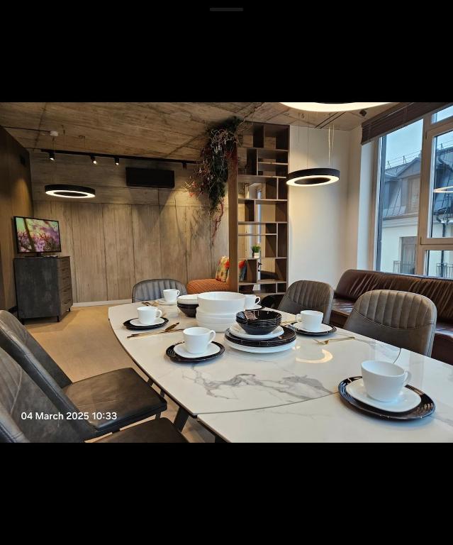 Happy Inn VIP Lounge, self check-in, parking, Vilnius (updated prices 2026)