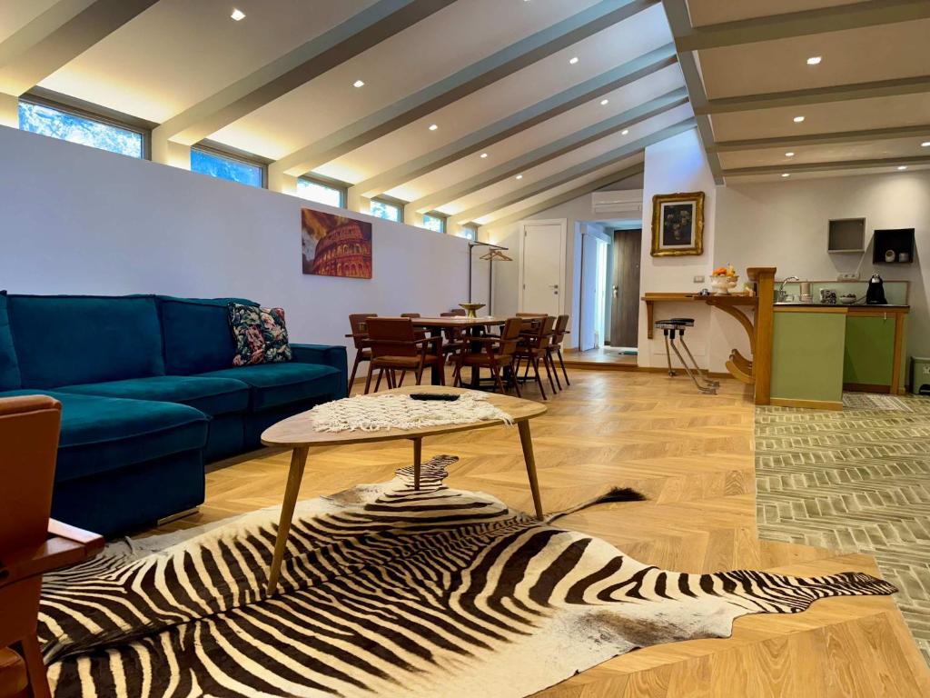 Caracalla Loft Light-filled one bedroom apartment open-spaced retreat ...