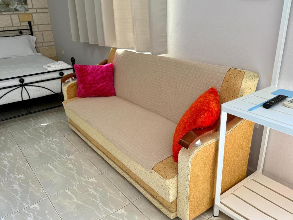 VILLA NEFELI, Piqeras (updated prices 2025)