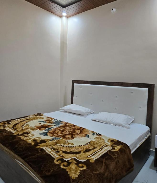 Anmol Kothi - Yatri Niwas Home Stay, Ayodhya (updated prices 2025)
