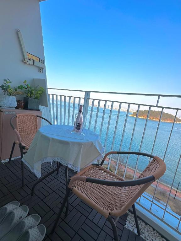 Ocean view private terrace, Yeongjongdo, Incheon Airport, 20 minutes to ...